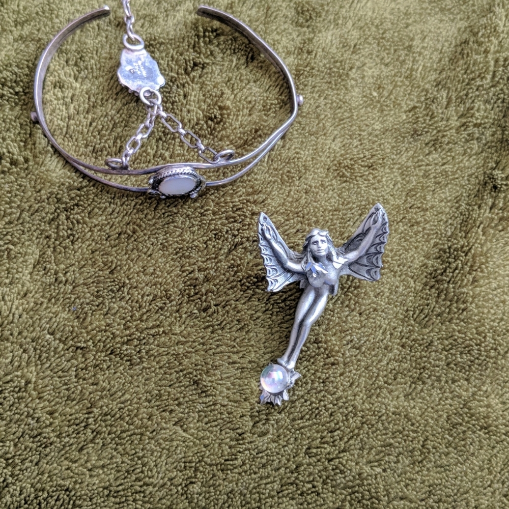 Fable Fairy Pewter Vintage Two Sided Pin - Gem